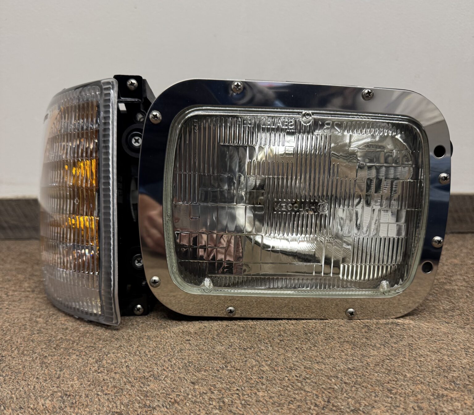 360-3525310C94 INTERNATIONAL 9900 I SERIES HEADLIGHT ASSEMBLY RIGHT ...