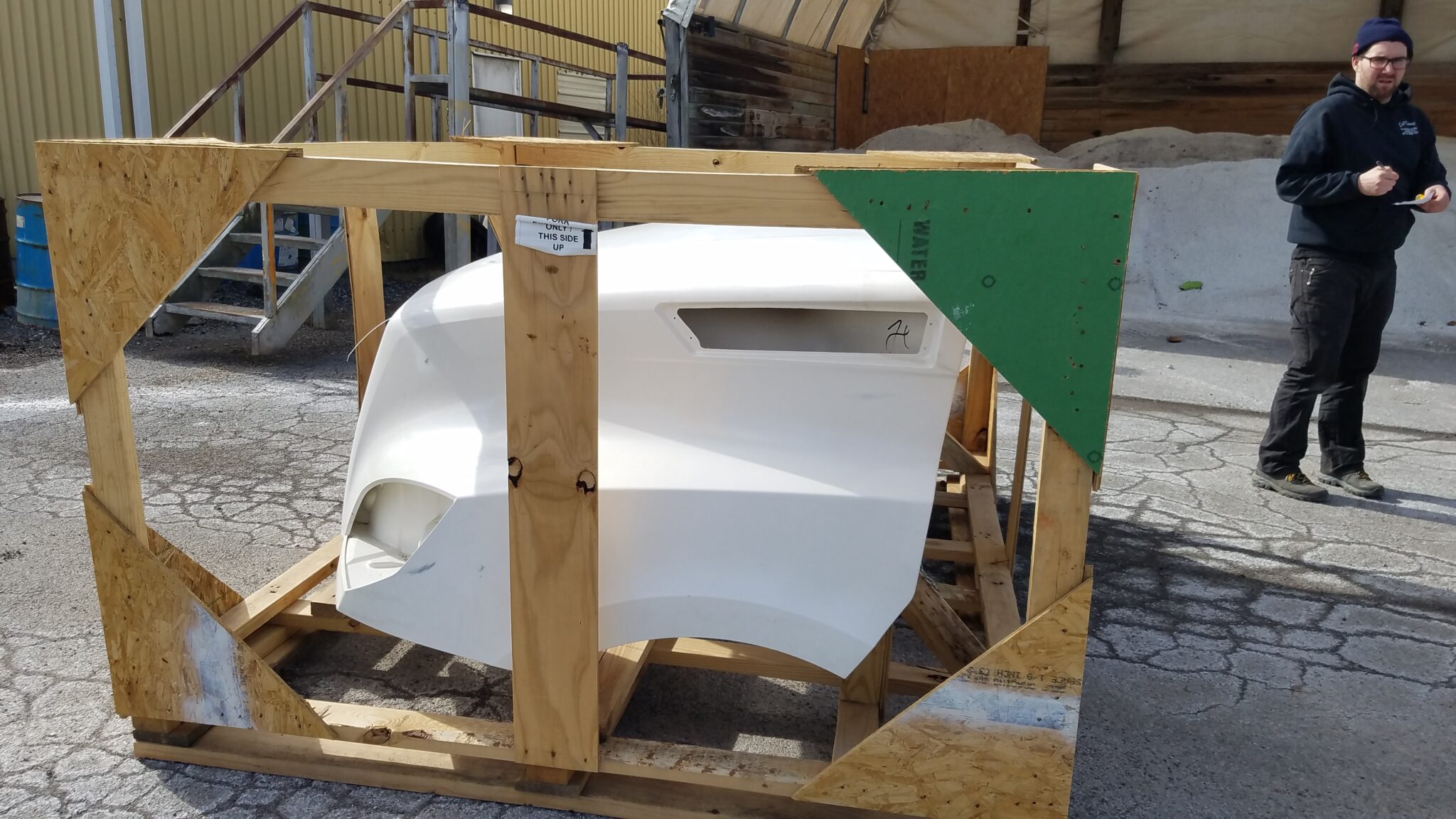 SALE FREIGHTLINER CASCADIA P4 HOOD 520-P4 HOOD 126 - Jones Performance